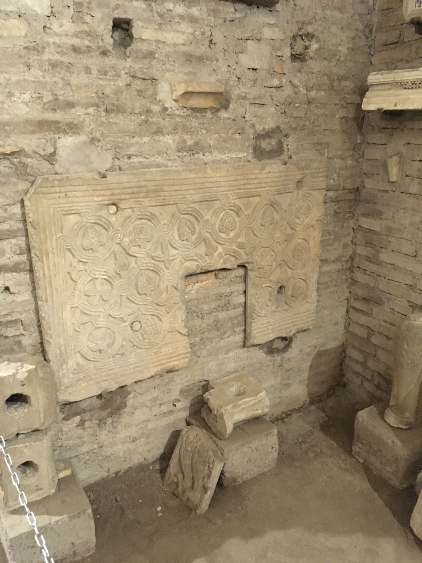 I sotterranei della basilica dei santi Silvestro e Martino ai Monti